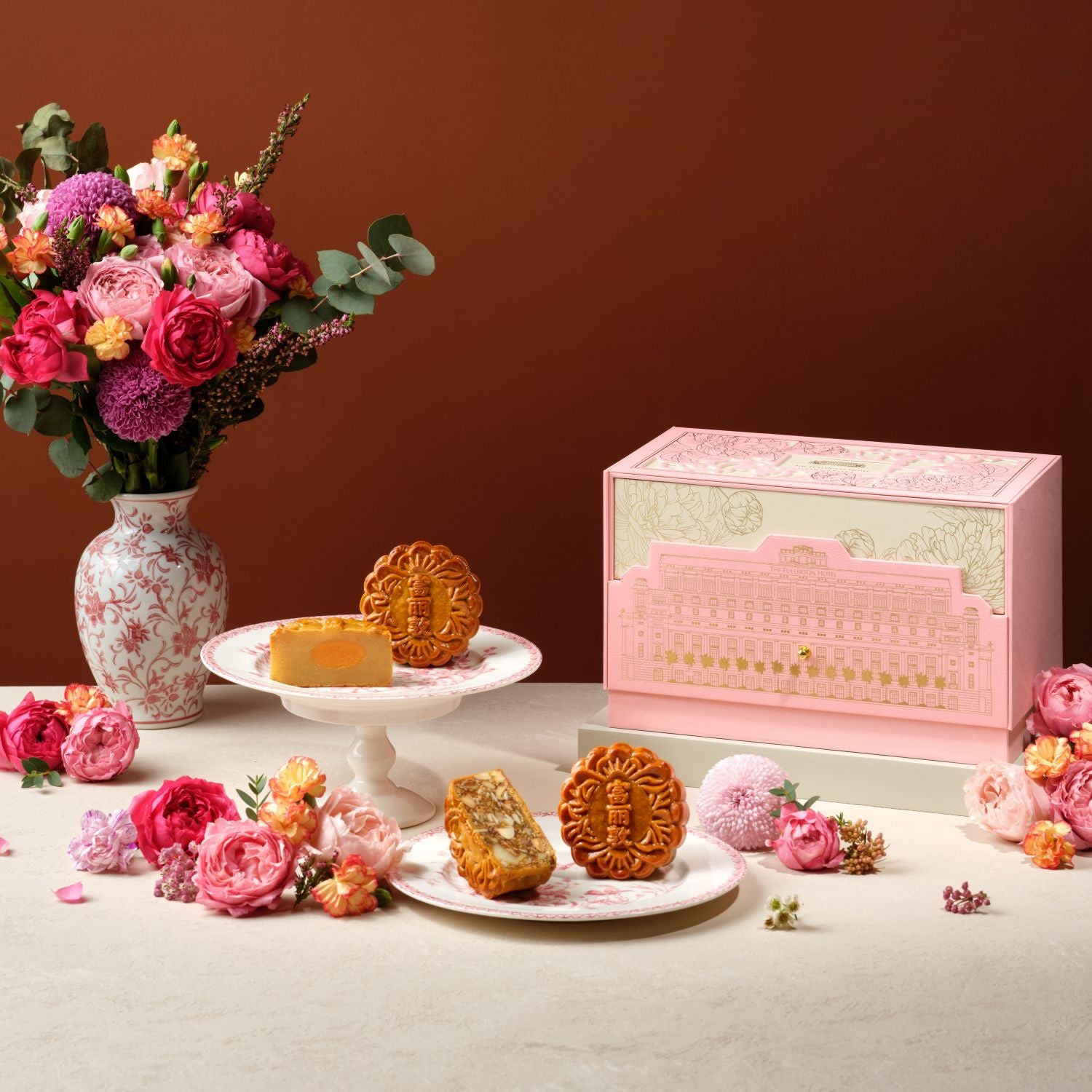The Fullerton Classics Baked Mooncake 4 Pieces – Gourmet Grocery ...